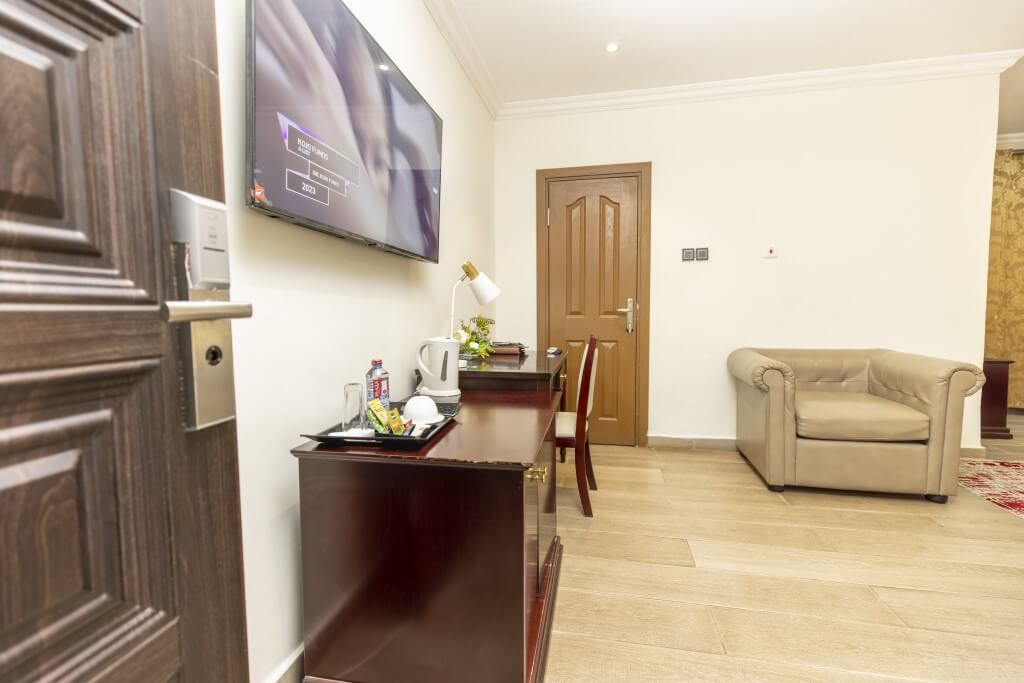 Executive Deluxe - Volta Serene Hotel